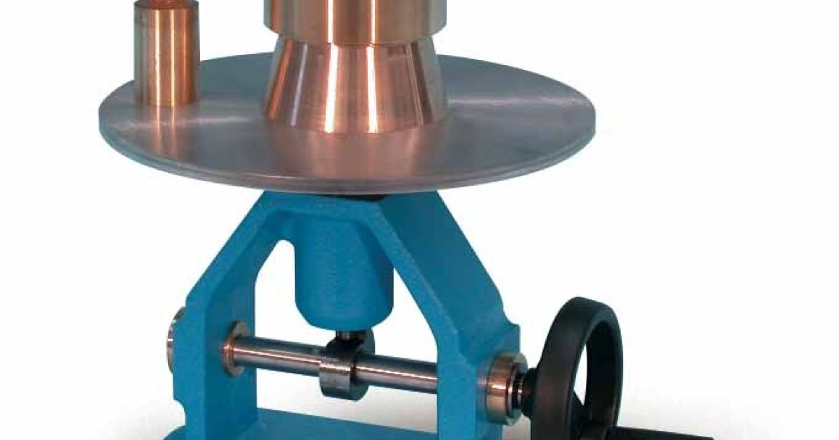 Hand operated flow table | MacBen